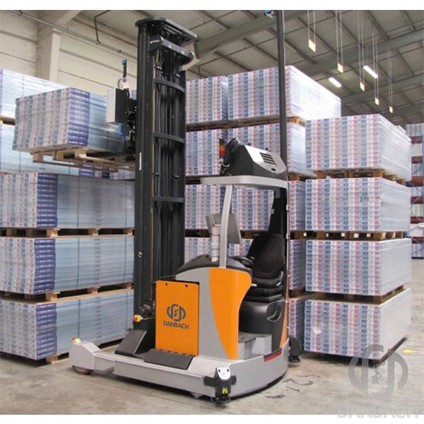 Forklift AGVs - DBH AGV Robot